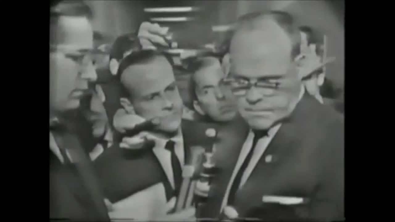 Deputy Sheriff Roger Craig in the press - YouTube