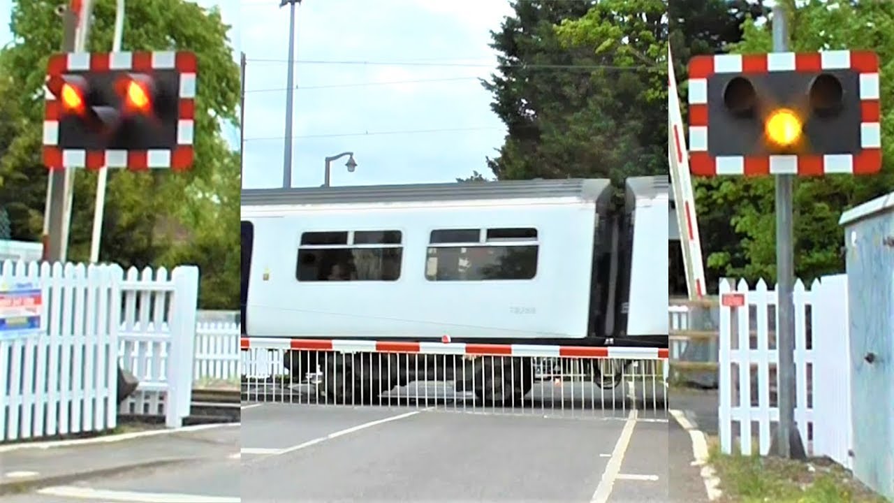 Ingatestone Level Crossing, Essex - YouTube
