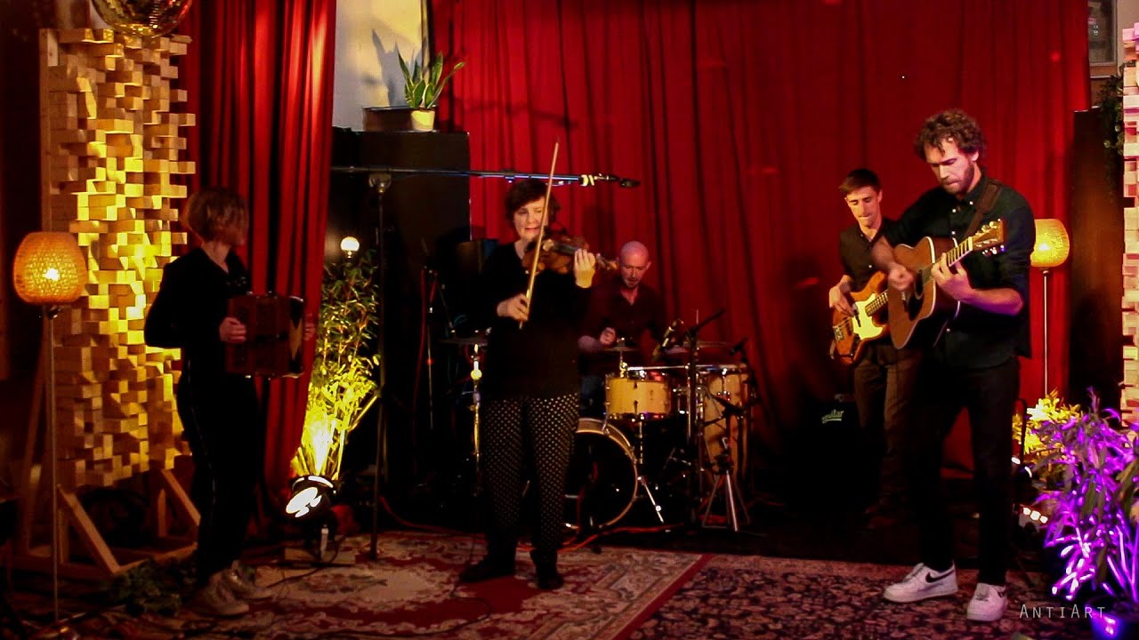 BROES - Concert @ Room 13 Studio - YouTube