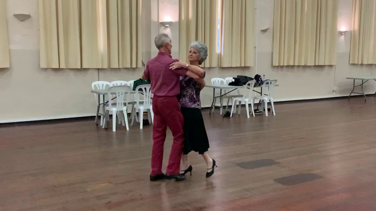 Dixie Swing - Walkthrough - DSA Sequence Dance Club - YouTube