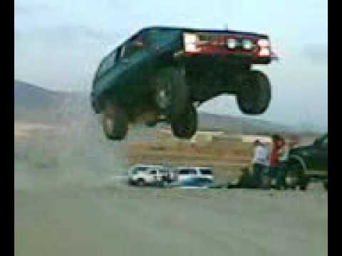 Old Chevy blazer K5 jump dunes - YouTube