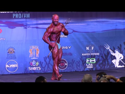 Bodybuilding Overall Winner 2019 NPC Miami Muscle Beach - YouTube