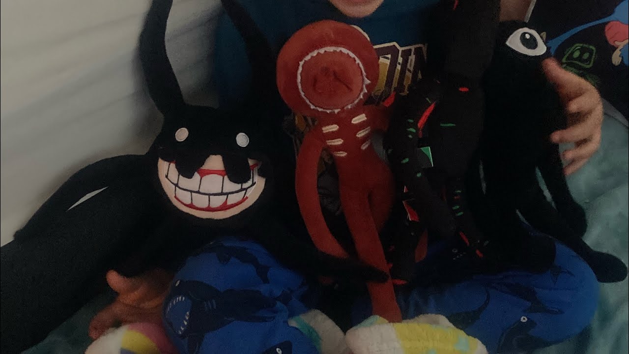 Doors plushies! Glitch & screech plushies welcome home 💙 - YouTube