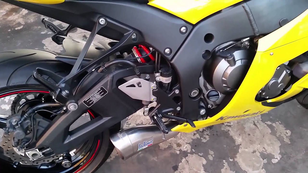 Kawasaki ZX10R yellow 2011 exhaust - YouTube