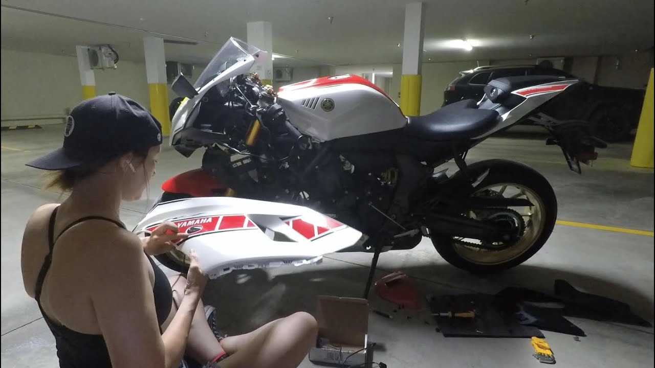 Epic Transformation of Front Led Flushmount Turn Signals on Yamaha R7 ...