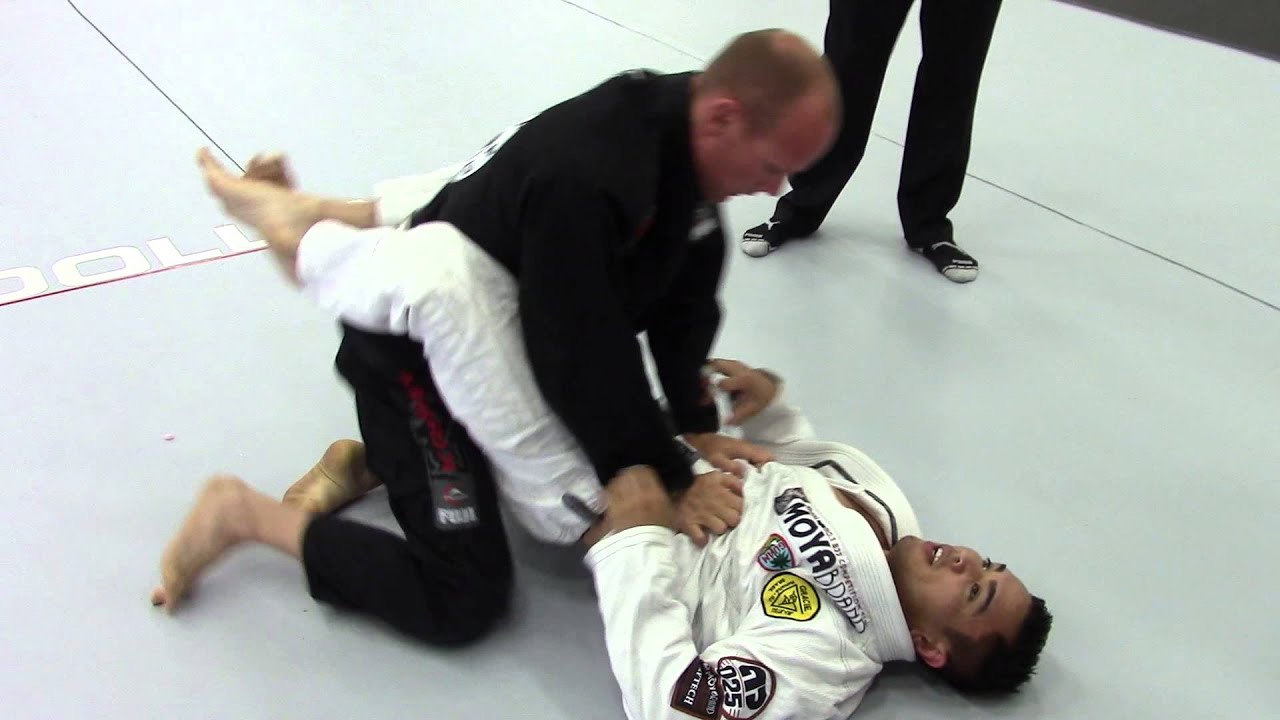 Deric Tanega, Gracie Humaita South Bay Vs. Ryan Murray, BJJ Revolution ...