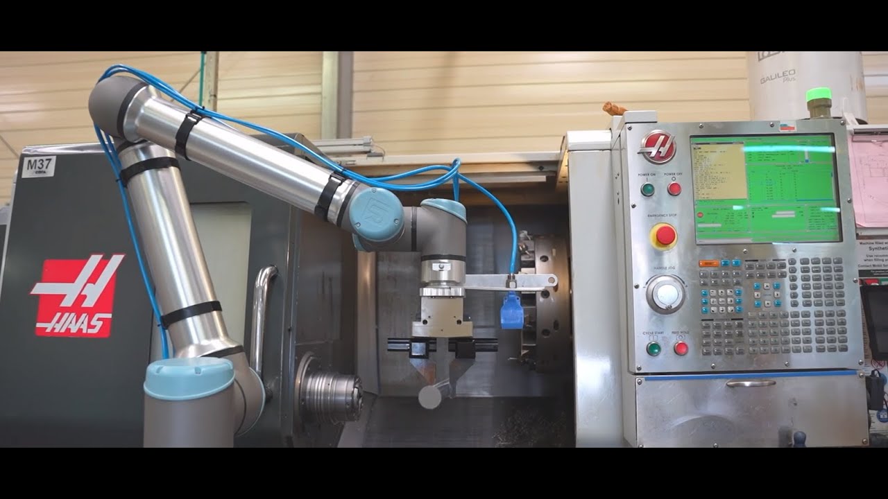UR10 CNC Machine Tending with SCHUNK Pneumatic Gripper and ROBOTEND ...