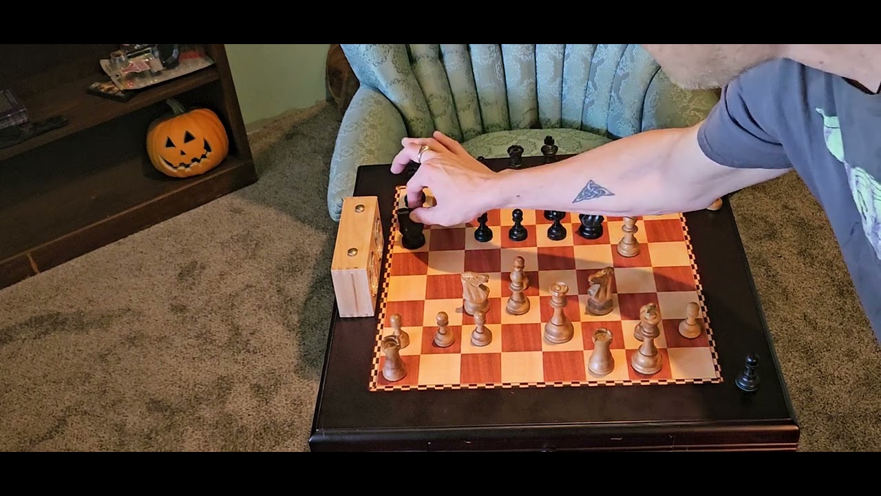 Solitaire Chess (viewer interactive) - Marshall v Spielmann (Dutch Def ...