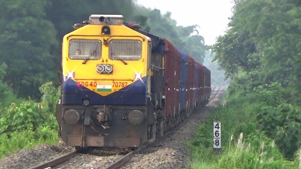NGC's WDG4D hauling BCNA freight wagons - YouTube