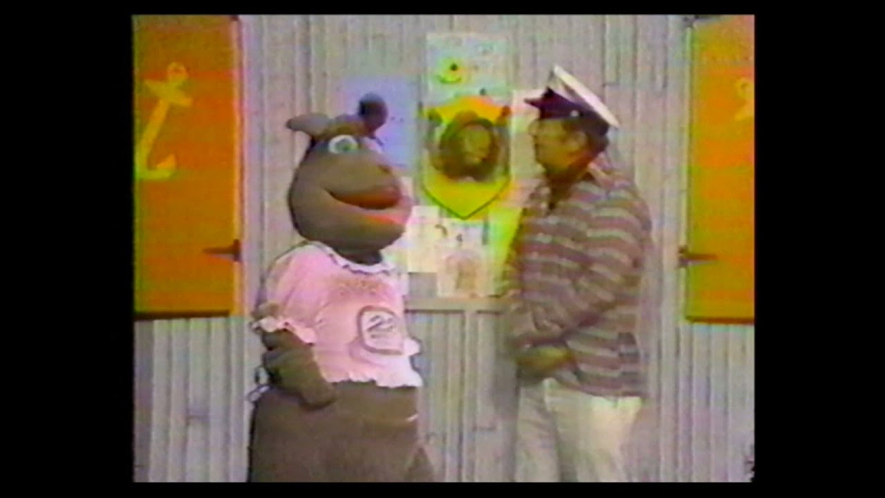 Captain Pitt Farewell (WPTT Channel 22, February 1985) - YouTube