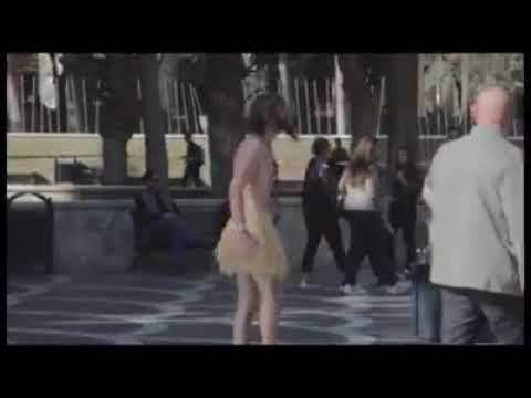 Bakıda şok yaşandı!!! Qəribə geyimli adam insanları qorxutdu!!!
