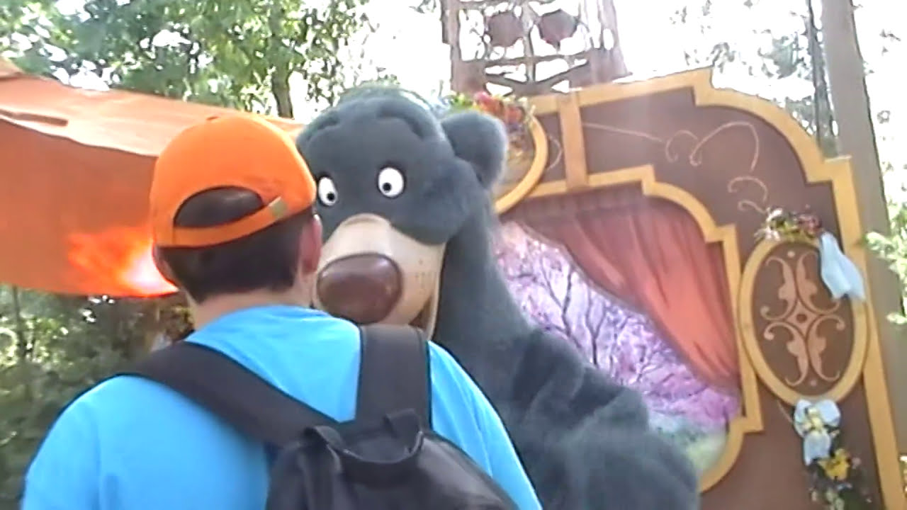 My 2014 Disneyland Resort GRAD NITE Trip - Meeting Baloo & Mickey Mouse ...