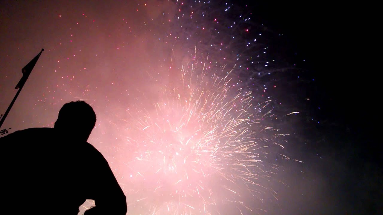 WEBN Riverfest Cincinnati Fireworks Finale 2015 - YouTube