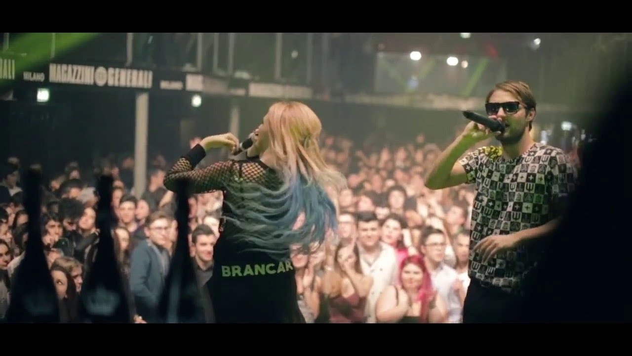 IL PAGANTE LIVE @ MAGAZZINI GENERALI (Official Aftermovie) - YouTube