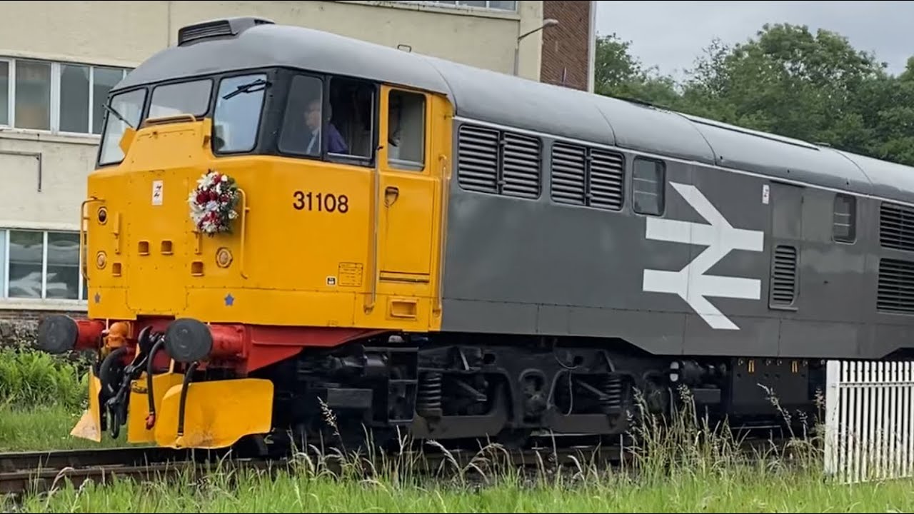 Heritage Diesel Locomotive In the Rain BR 31108 Rawtenstall Station ...