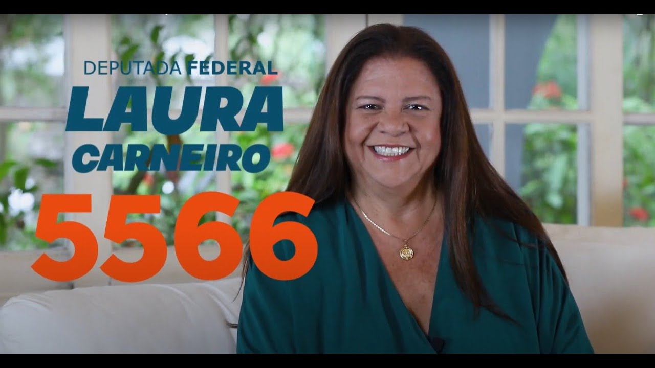 É ela! - Laura Carneiro fala sobre sua trajetória - YouTube