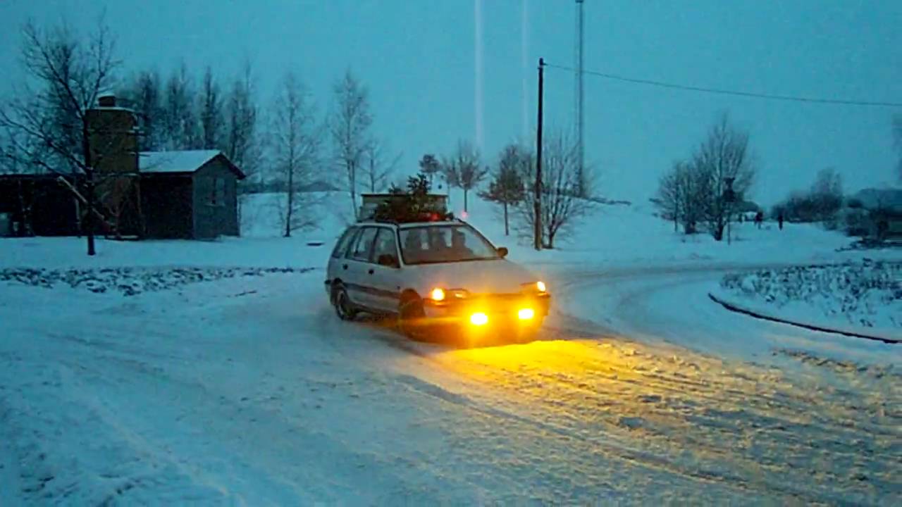 Honda Shuttle winter fun... - YouTube
