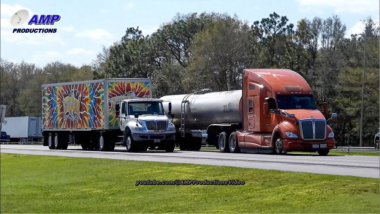 Red Kenworth T680 White International LT Truck Race | Truckspotting ...