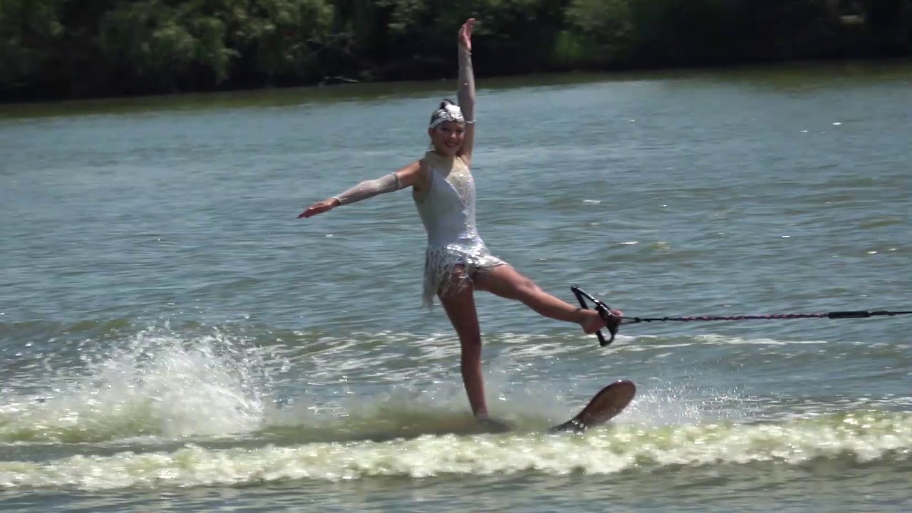 Kylie Hook Flaunt It Swivel Ski Tour Minnesota 2019 YouTube kylie-hook-flaunt-it-swivel-ski-tour-minnesota-2019-youtube