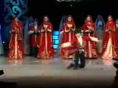 Chechen folk dance رقصة فلكلورية شيشانية - YouTube