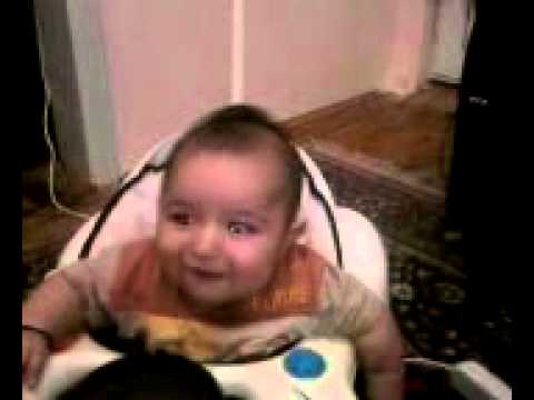 bebek gülüşü cok tatlı