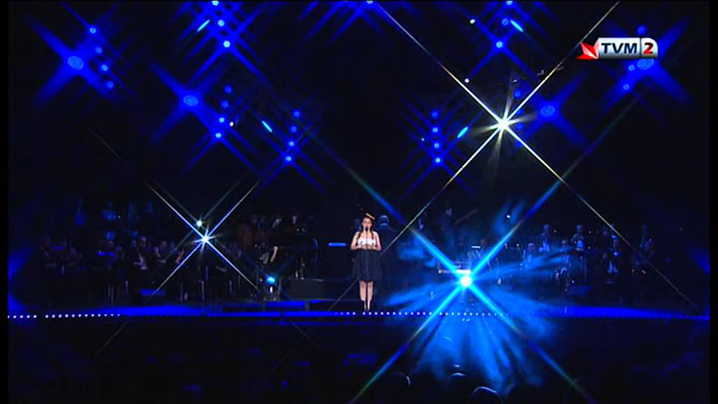Amber in Concert: Federica Falzon - Diamonds - YouTube