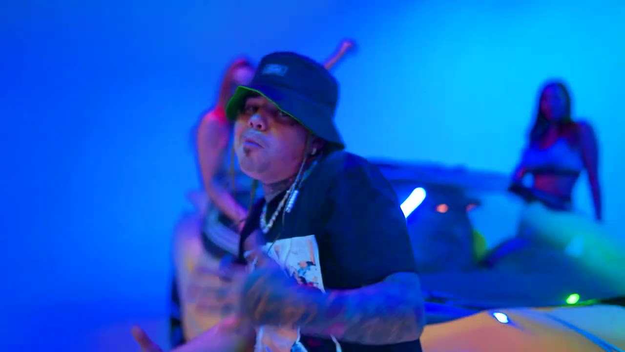 Lo Malo Se Cruza // Maniako Feat. TM Zaiko // VIDEO OFICIAL - YouTube