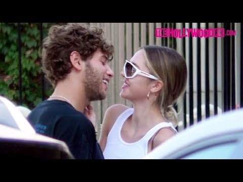 Delilah Hamlin & Eyal Booker Share A Kiss During A Smoke Break While Out Shopping 9.23.19