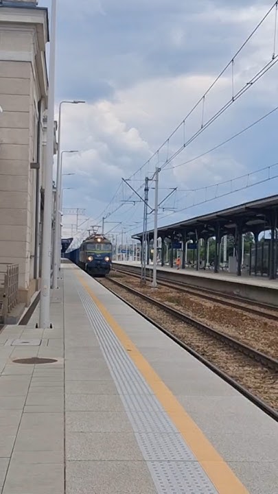 Przelot ET41-169 PKP Cargo z Węglarkami 🟦 #train #trainspotting #pkp #railway #kolej - YouTube