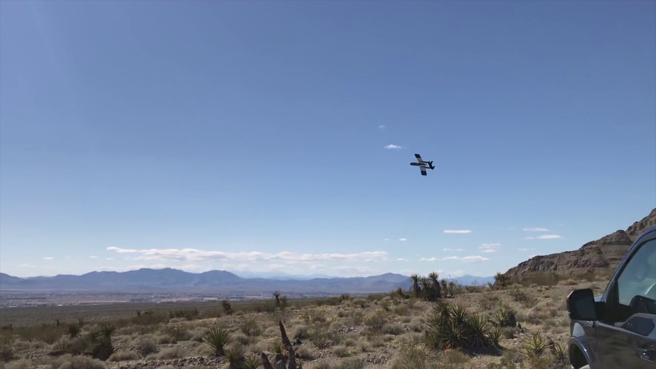 VAS Banshee: Desert FPV - YouTube