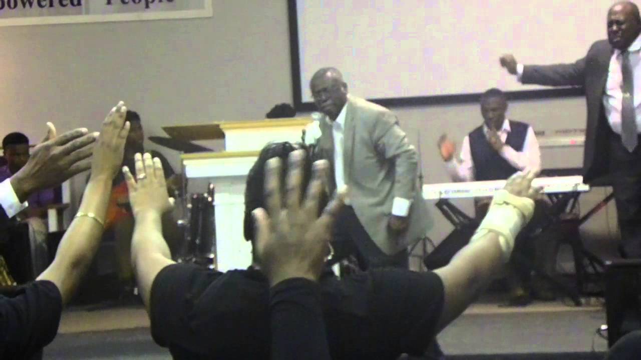Pastor James Graham @ Faith Temple Fellowship Church Pt.4 - YouTube