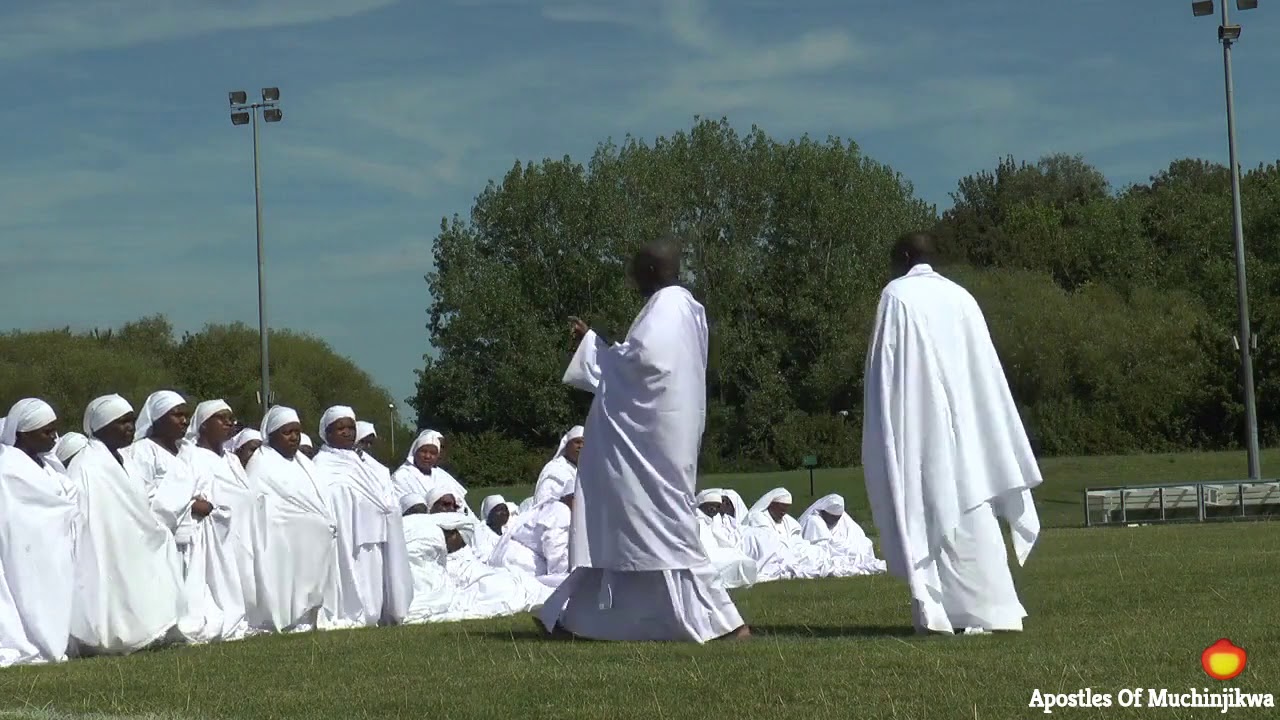 Johane Masowe Muchinjikwa- Zvandaona Nhasi zvandipisa tsitsi - YouTube