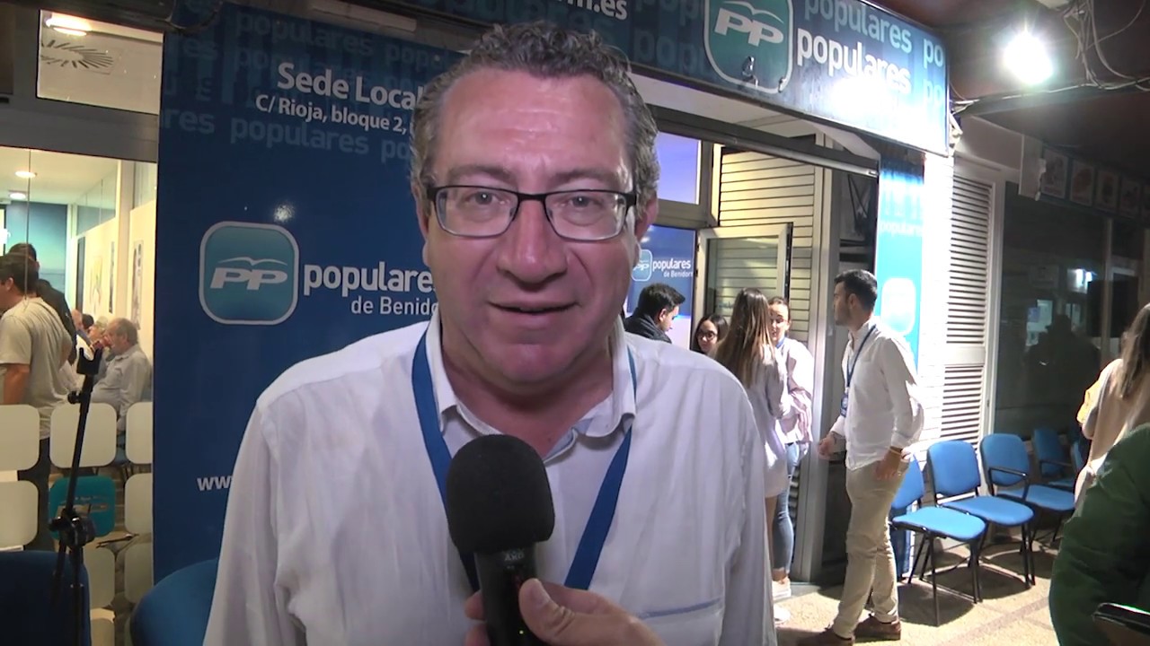 Canal 37 Toni Pérez vence con mayoría absoluta en Benidorm - YouTube
