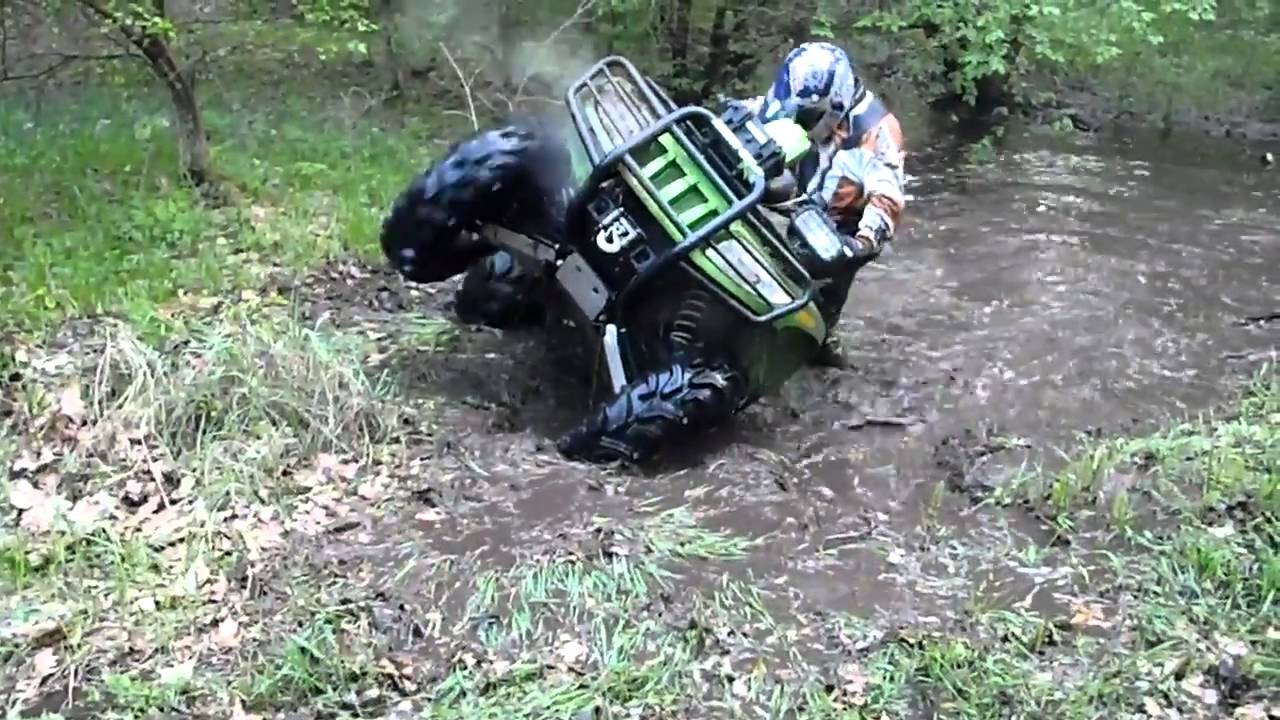 Arctic Cat 700 Mud Pro - YouTube