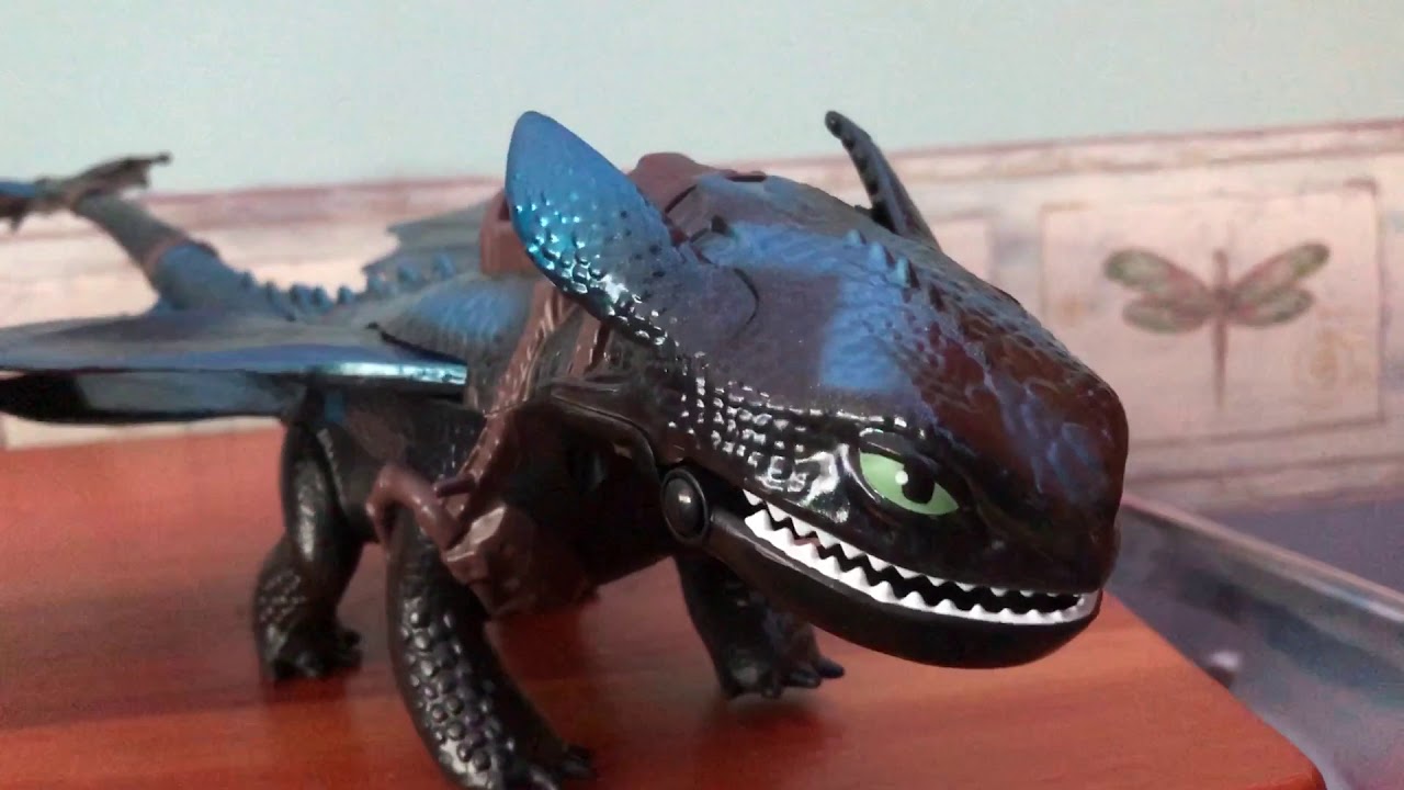 How To Train Your Dragon: The Hidden World Fire Breathing Toothless Toy ...