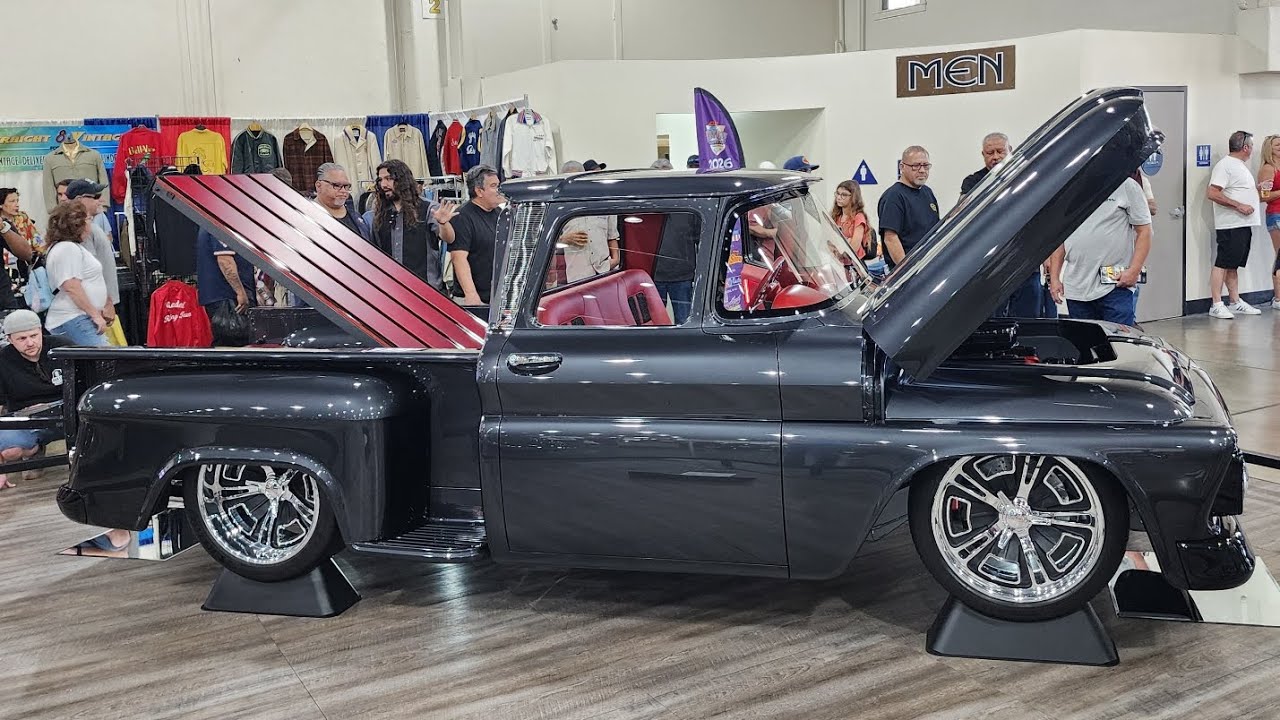 GRAND NATIONAL ROADSTER SHOW CUSTOM TRUCKS - YouTube