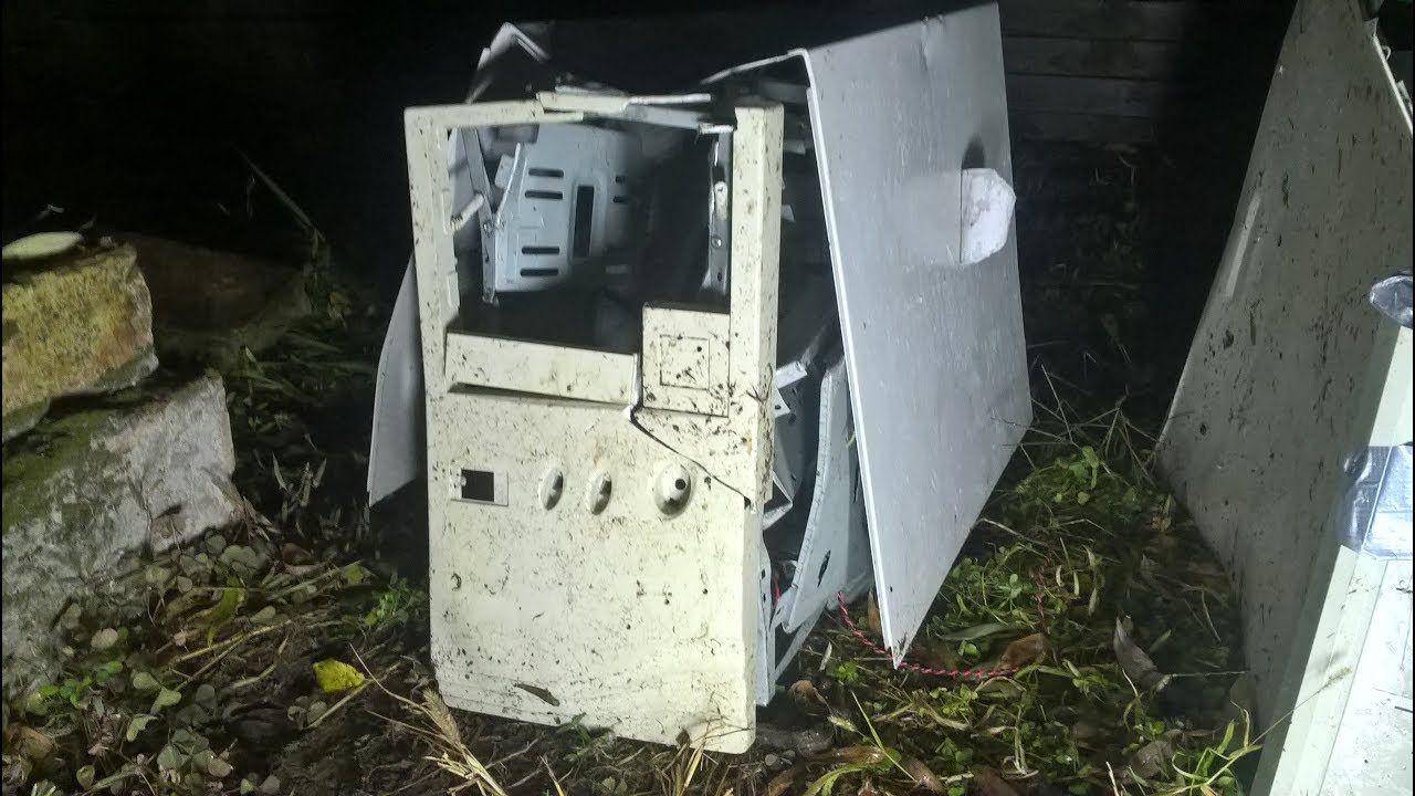 Destroying a vintage computer case - YouTube
