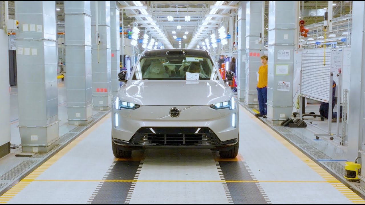 Inside the Volvo EX90 Luxury Car Factory with Electric Engines at Plant ...