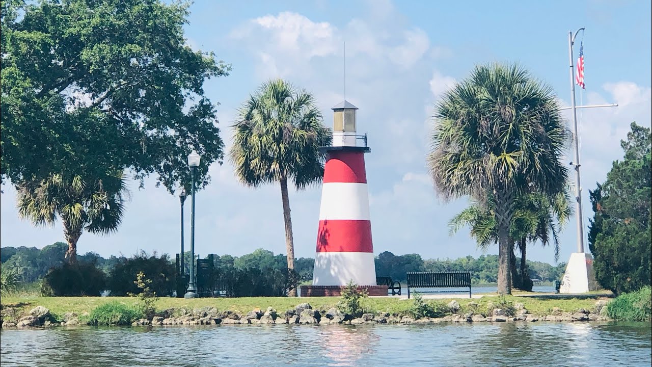 Quick boat ride at Mount Dora - YouTube