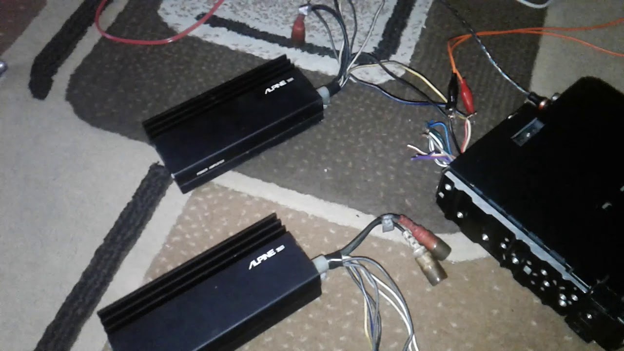 Test power 2 chanel alpine 3501(mini power) - YouTube