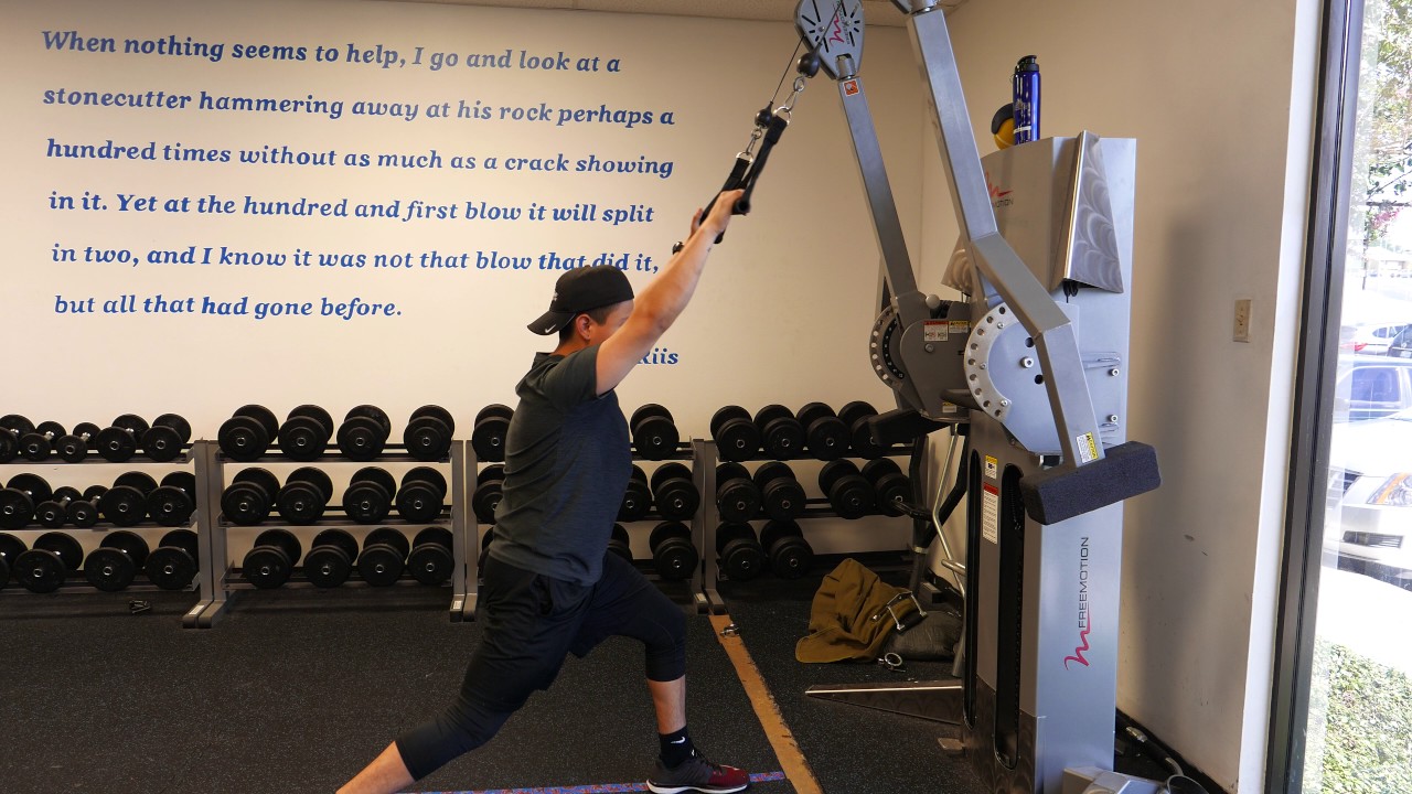 Split Stance High to Low Cable Row - YouTube