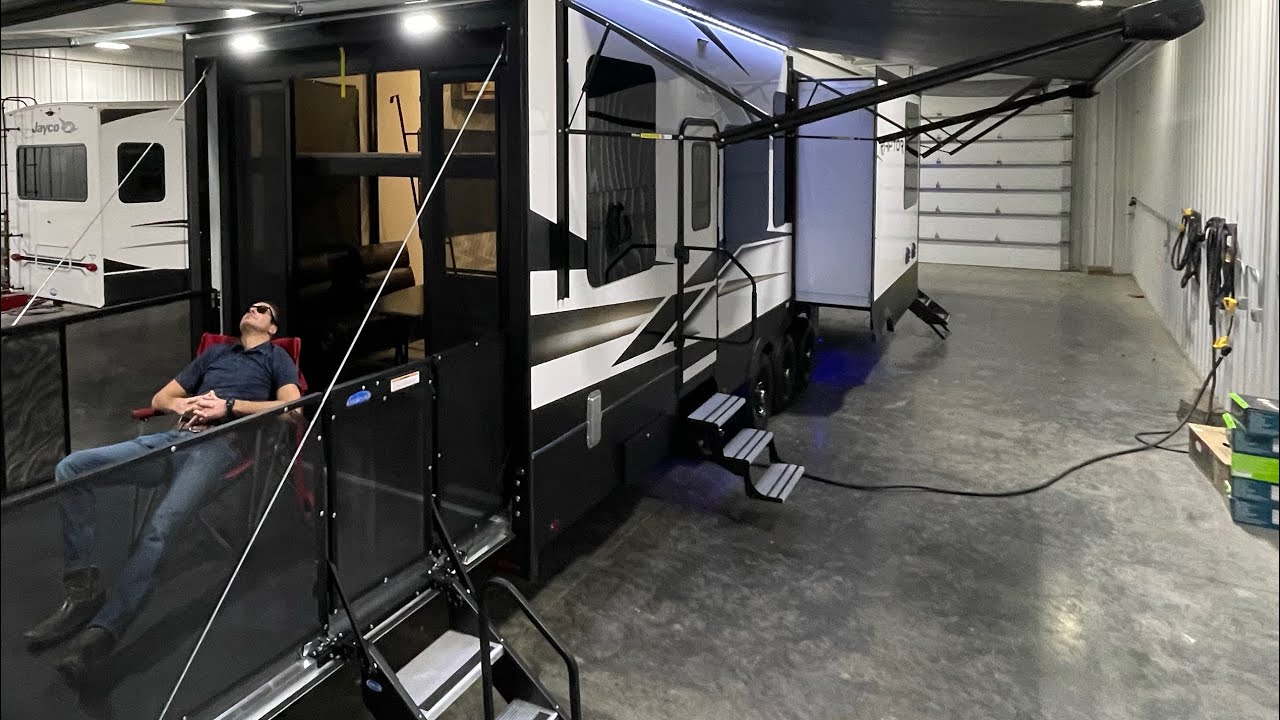 Big TIME Amenities!! 2023 Raptor 431 - Smith RV - Casper, WY - YouTube