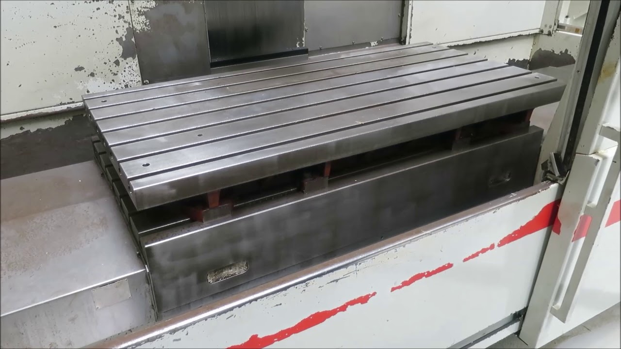 HURON GXB 411 F CNC Bed Milling Machine - YouTube
