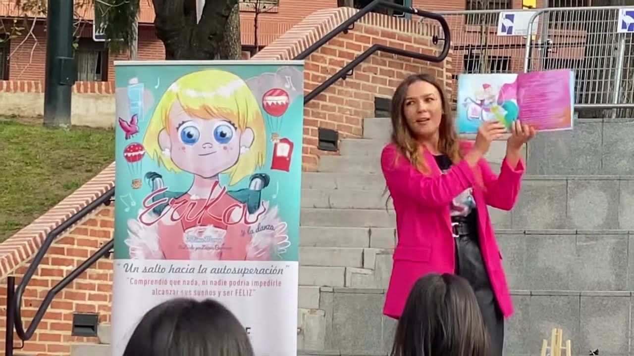 Fatima Moreno presenta en Las Rozas “Erika y la Danza” - YouTube