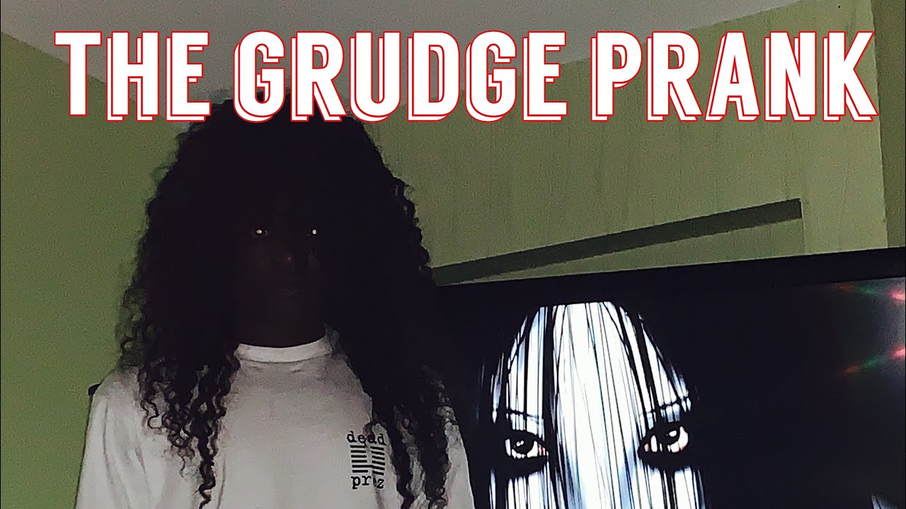 THE GRUDGE SCARE PRANK!!!!!! - YouTube
