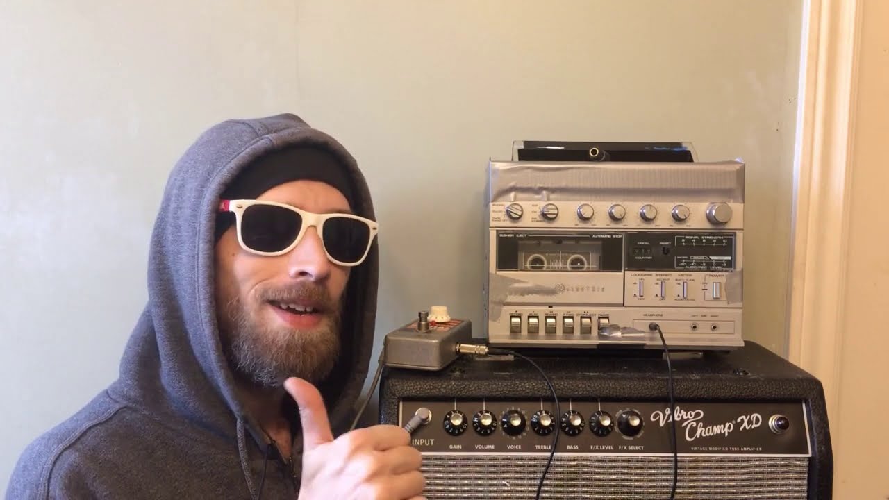 Radio as a Fuzz Pedal - YouTube