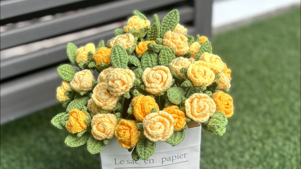 How to Crochet Roses | Crochet Flowers | Beginner Friendly Crochet Rose ...