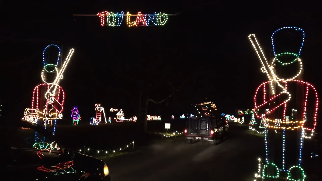 HIGHLIGHTS of the 2018 Holiday in Lights at Sharon Woods - YouTube