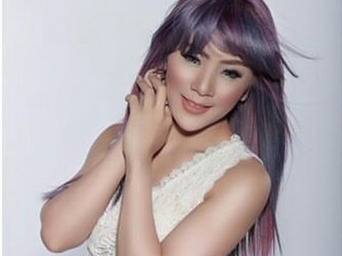 Live Streaming Indah Setyani - YouTube