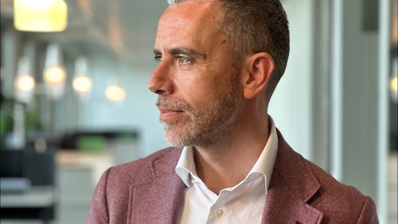 Francisco Arenas Farauste@lapetitelibrairie - YouTube